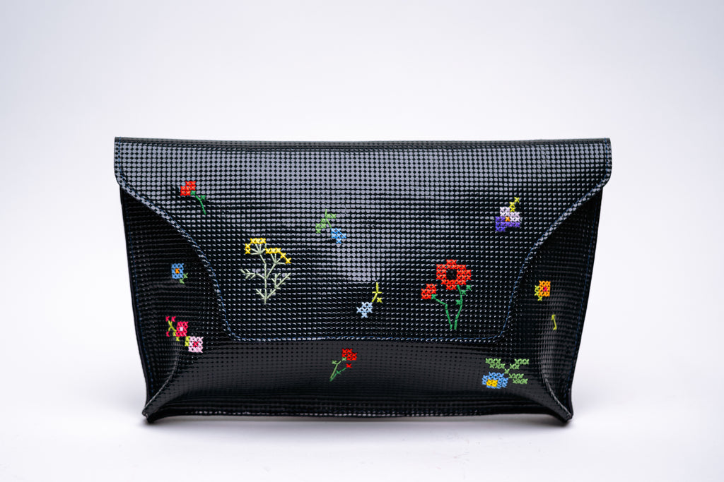 Core Clutch in Floral Marine – MARCO BAGA
